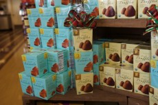 351. Heinen's Holiday Entertaining with Style | 365Barrington