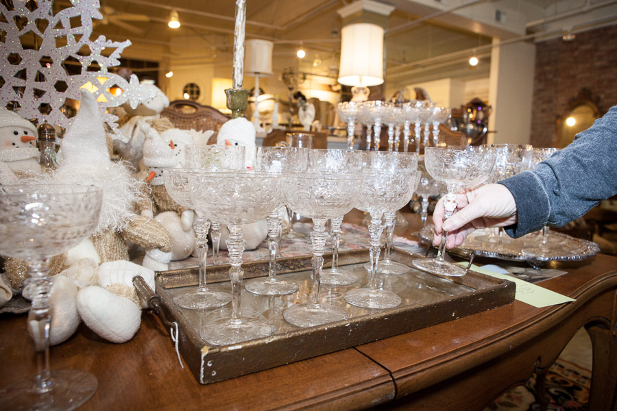 356. Holiday Gift Ideas & Extended Santa Hours at Barrington's Ice ...