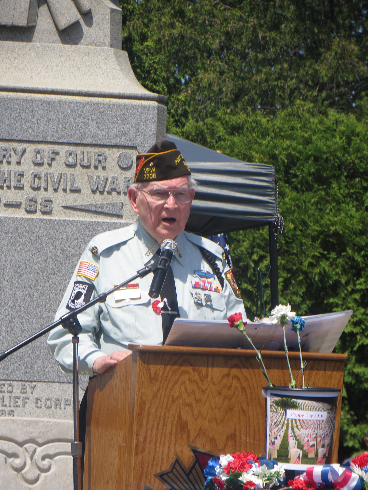 VIDEO: Barrington Honors Veterans with Memorial Day Parade - 365Barrington