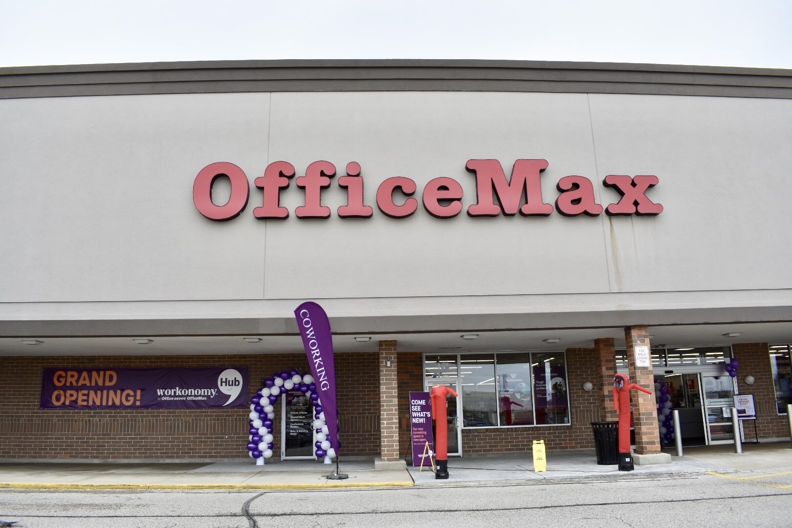 Office Depot OfficeMax Opens Lake Zurich Workonomy Coworking Space ...